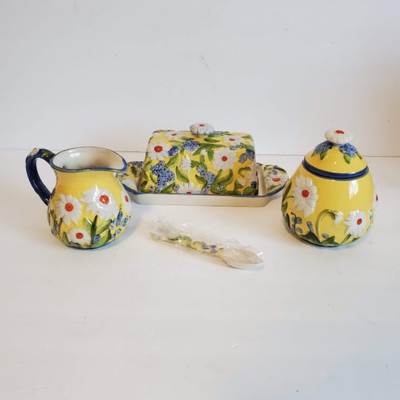 Temptations | Dining | Temptations By Tara Figural Floral Daisies Daisy ...
